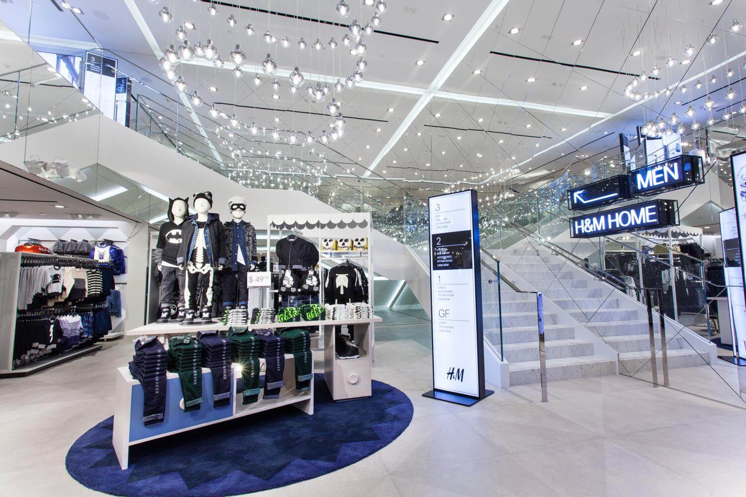 H & M Flagship Hong Kong - g4 group Architecture, engineering and design