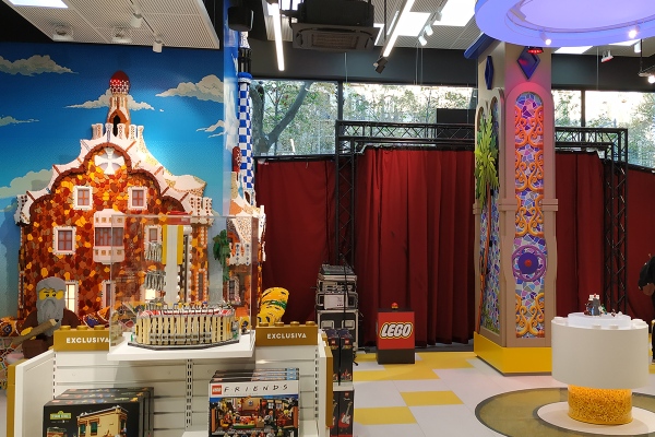 Lego Flagship Barcelona - g4 group Architecture, engineering and design